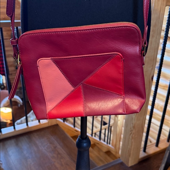 Universal Thread | Bags | Universal Thread Vibrant Red Crossbody Bag ...